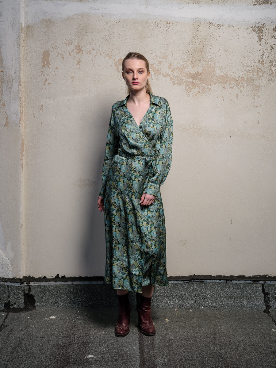 Daria LS Satin – Evi Grintela